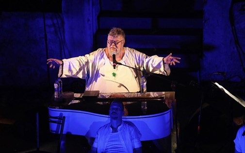 «Έρως ανίκατε μάχαν»: Ο ερωτικός Κραουνάκης στο Ηρώδειο | clickatlife