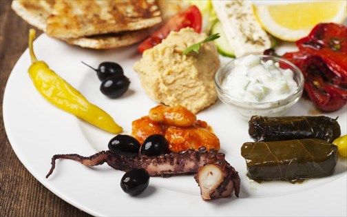 Καθαρά Δευτέρα: τι να φάμε και τι να προσέξουμε | clickatlife